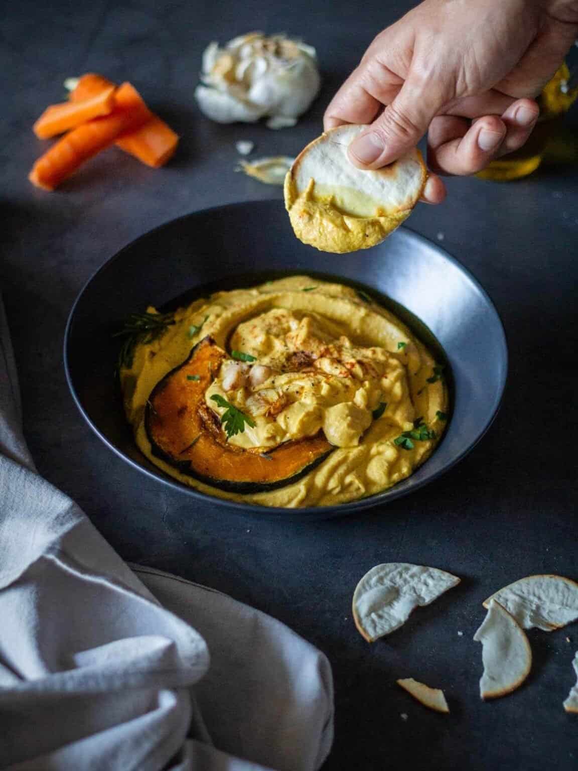 What to eat with Hummus (+30 Creative Ideas!) | Our Plant-Based World