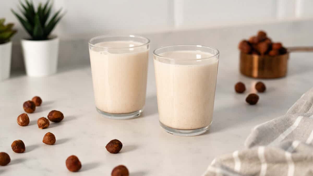 How to Make Hazelnut Milk at Home with a Juicer or Blender